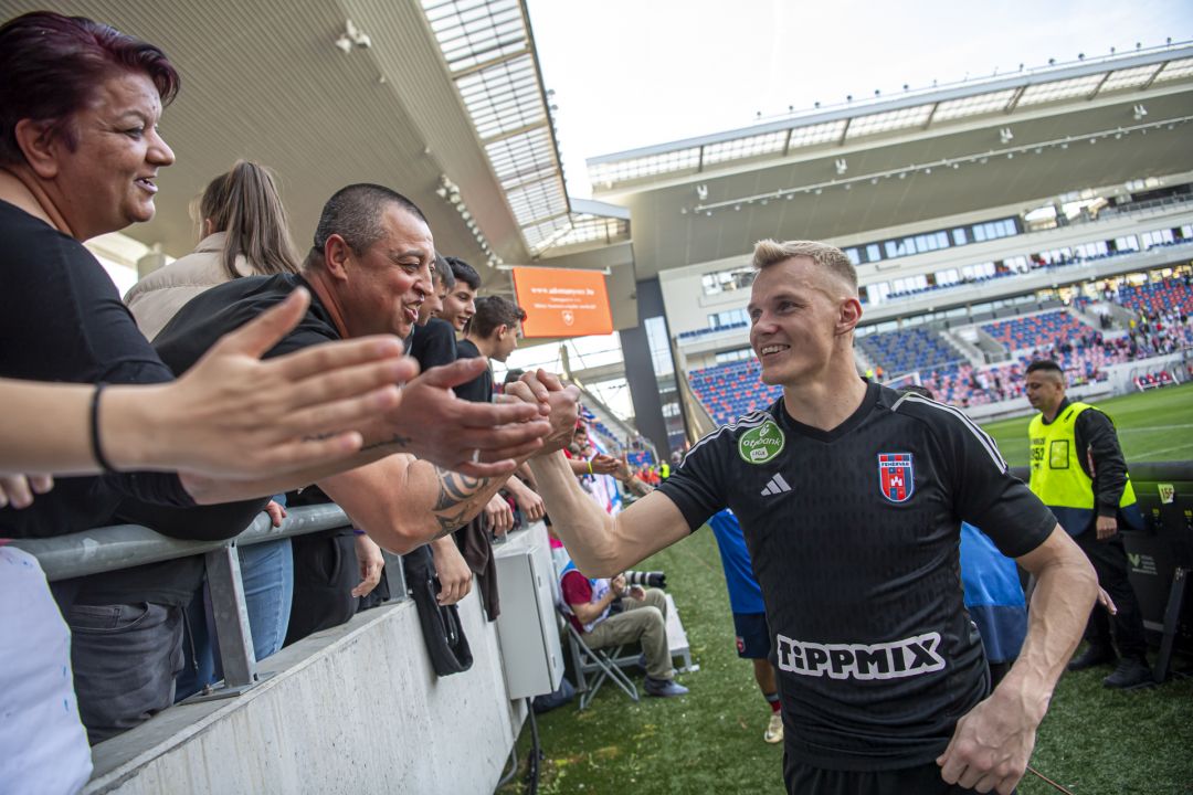 Élen az NB I-ben: 11 kapott gól nélküli bajnokinál jár Tóth Balázs ...